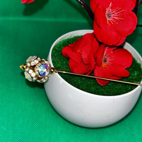 Jewelry | Elegant Gold And Crystal Stick Pin | Poshmark
